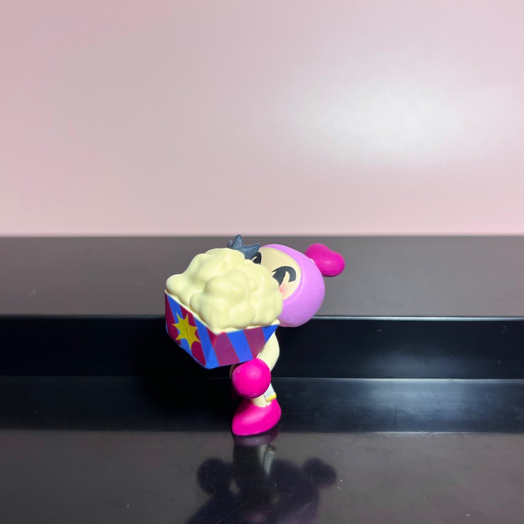Super Bomberman R Online Narabundesu Pink Bomberman Mini Figure 3.5cm ...