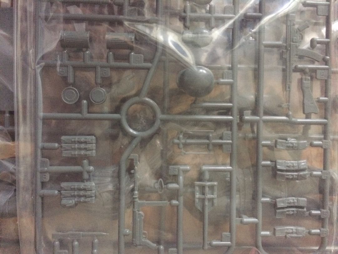 Tamiya 田宮 1/16 WWII German Infantryman, 興趣及遊戲, 玩具 & 遊戲類 - Carousell