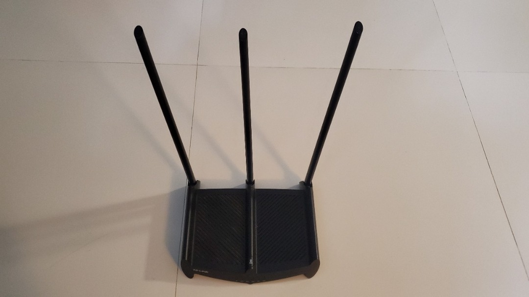 TP-LINK TL-WR941HP Router, 電腦＆科技, 電腦周邊及配件, Wifi及上網相關產品 - Carousell