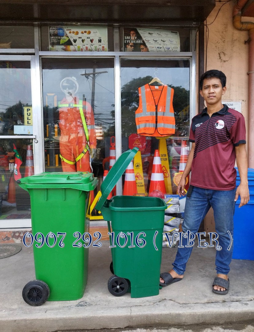 trash bin 315 Dust bin 70L, Furniture & Home Living, Cleaning ...