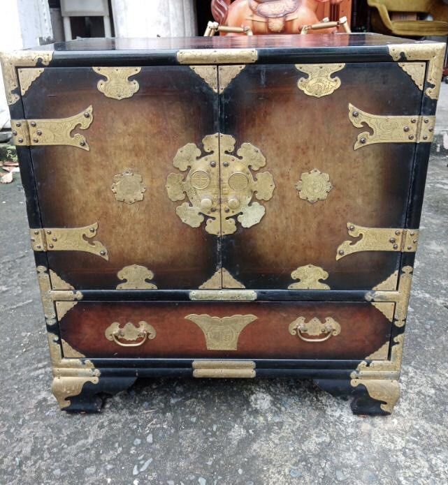 Vintage Chinese Tansu Small Chest with Doors and Embellished Drawers ...
