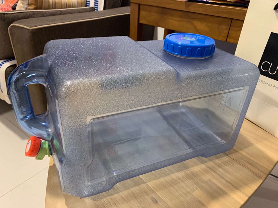 Water container/ dispenser, Furniture & Home Living, Kitchenware ...