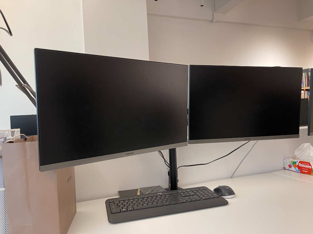 2x Samsung 24" FHD Monitors + 1x Prism Vantage Dual Monitor Arm ...