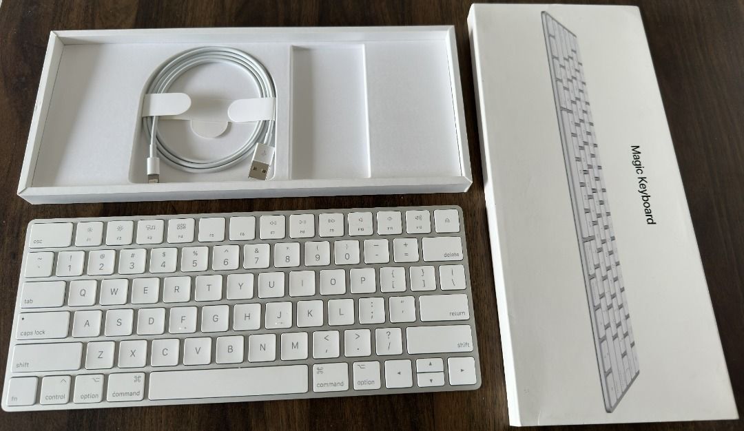 Apple Magic Keyboard - US English, Computers & Tech, Parts ...