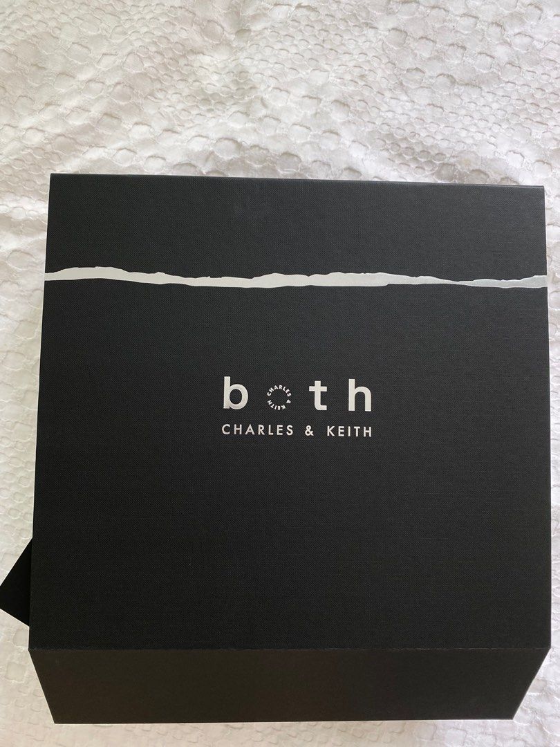 BNWT Charles & Keith x Both Collection Jules Leather Bag, Women's ...