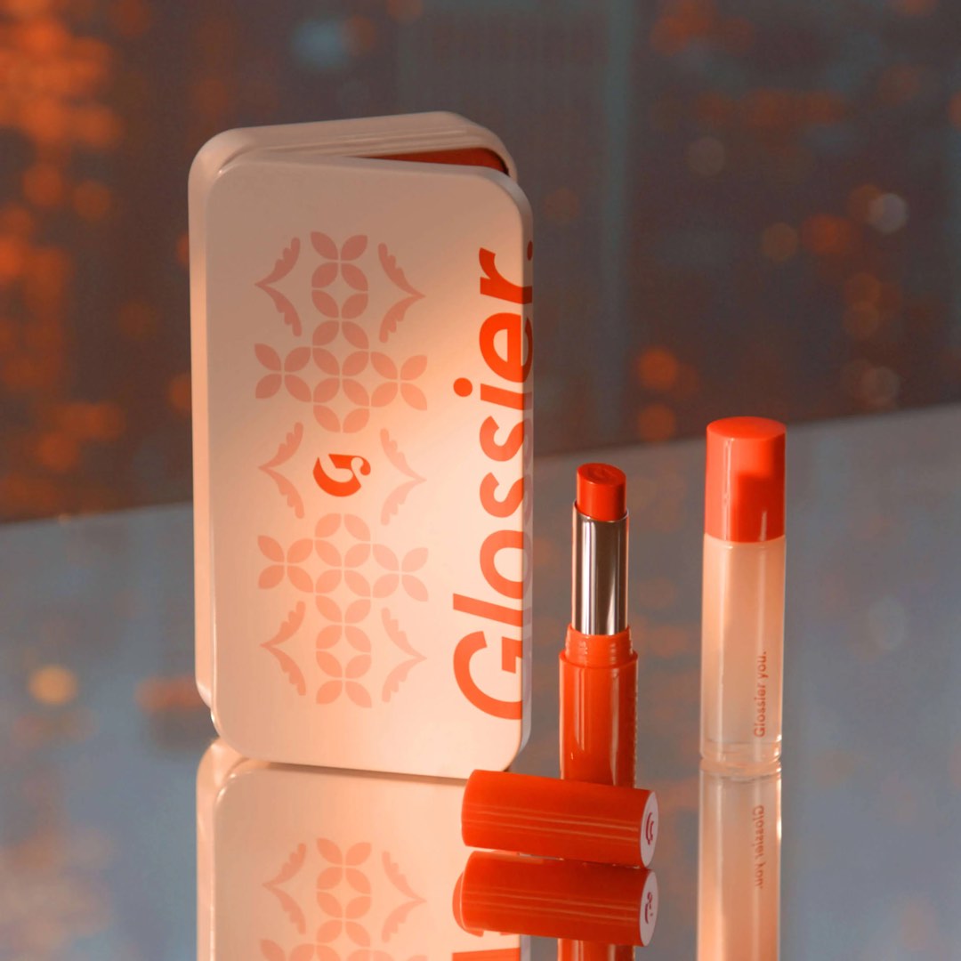 BRAND NEW AUTHENTIC GLOSSIER HOLIDAY SET - LIMITED EDITION GLOSSIER YOU ...