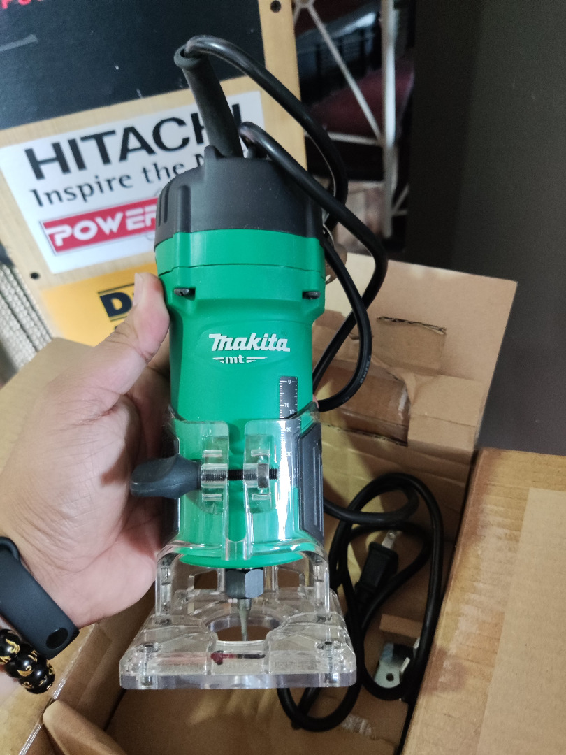 Brand New Makita MT M3700M Palm Router 1/4" 530W, Commercial ...