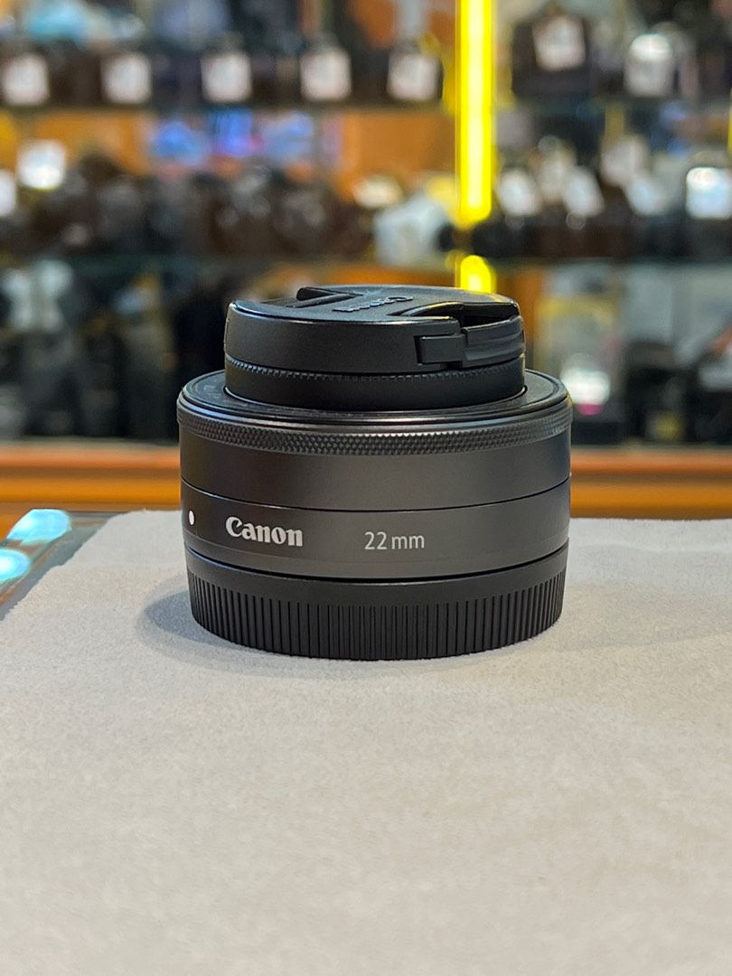 Canon Eos m 22mm F2 平價抵玩 Canon M系列 大光圈 餅鏡 細細支 近對焦 M50 M6 M5 M3 岩用, 攝影器材, 鏡頭及裝備 - Carousell