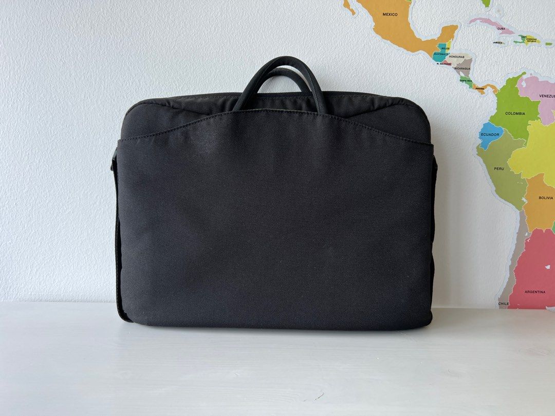Crumpler laptop bag (Reginald Transfer), Computers & Tech, Parts ...