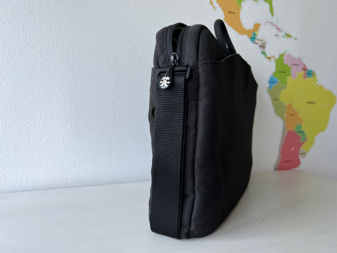 Crumpler laptop bag (Reginald Transfer), Computers & Tech, Parts ...