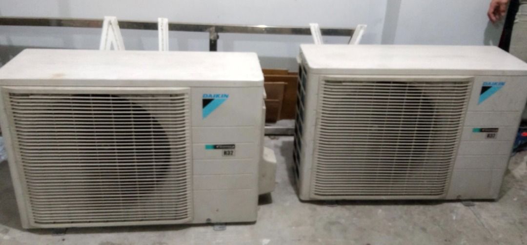 Daikin 2.5 HP Inverter Split Type Aircon FTKC60QVM 2 units available ...