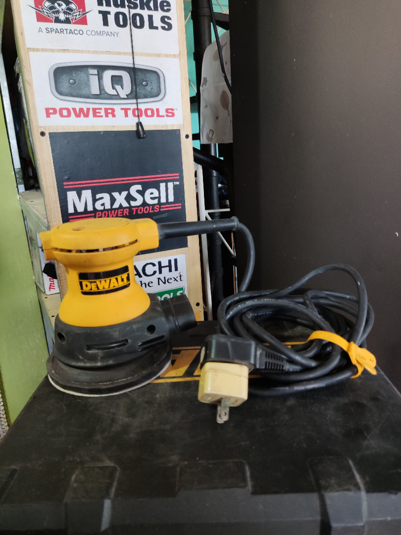 DeWalt 5" Random Orbital Sander DW421, Commercial & Industrial ...