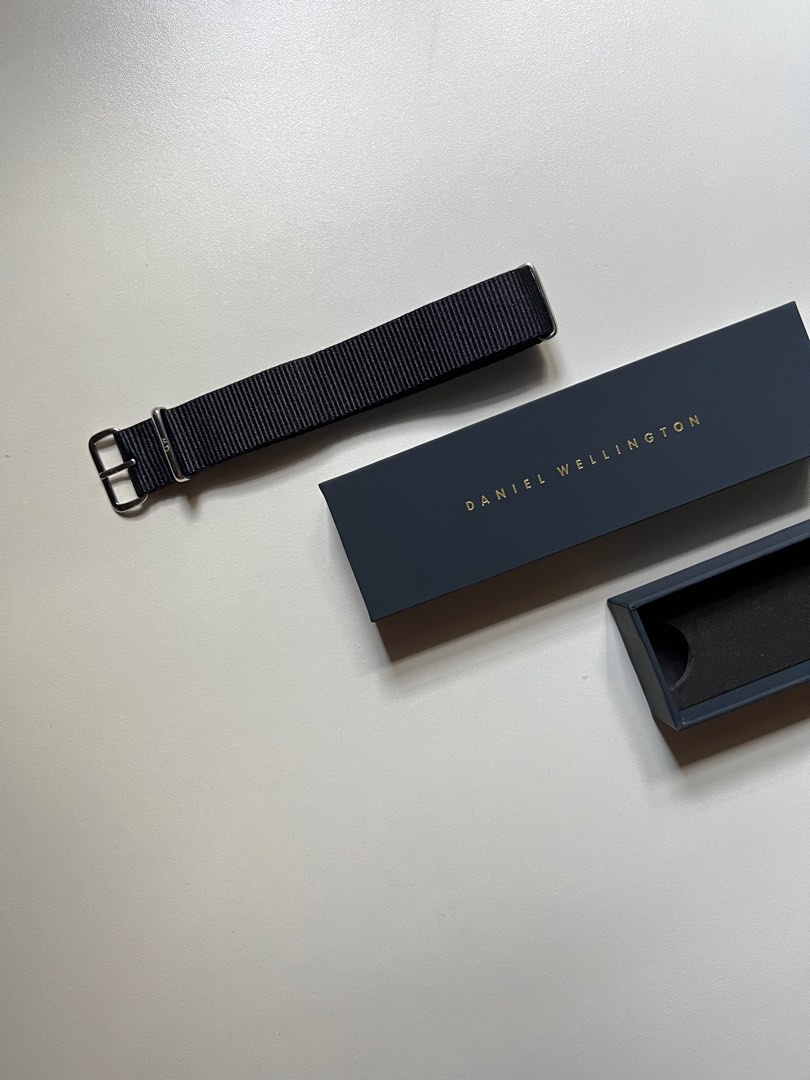 DW Classic Watch Strap, Men's Fashion, Watches & Accessories, Watches ...