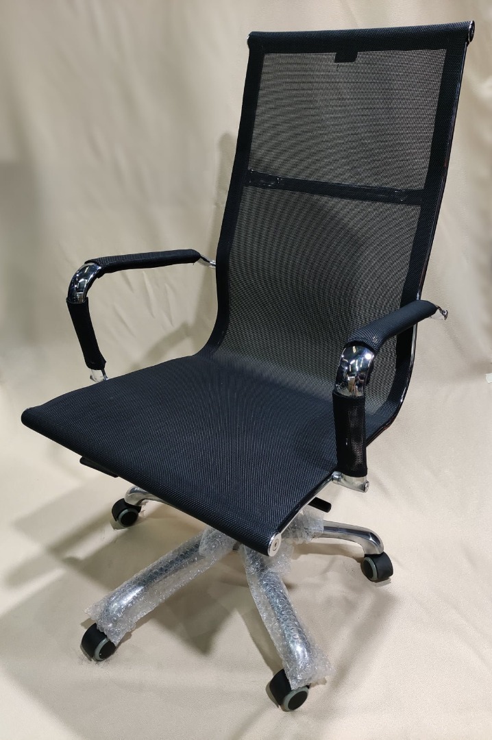 EXECUTICE MESH CHAIRS, Furniture & Home Living, Furniture, Chairs on ...