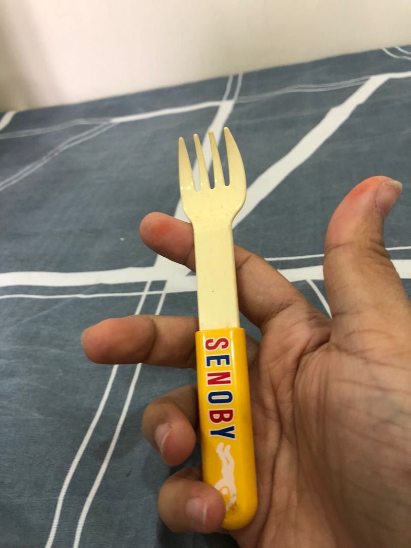 Expandable fork, Furniture & Home Living, Kitchenware & Tableware ...