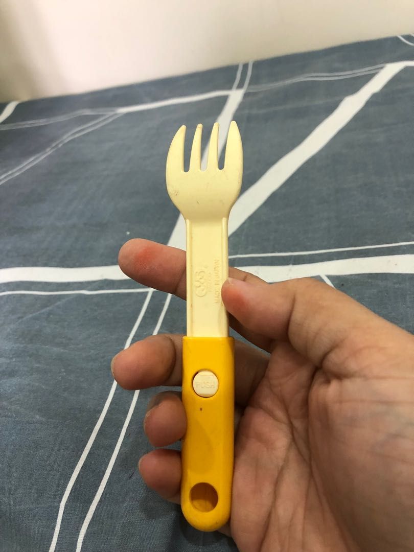 Expandable fork, Furniture & Home Living, Kitchenware & Tableware ...
