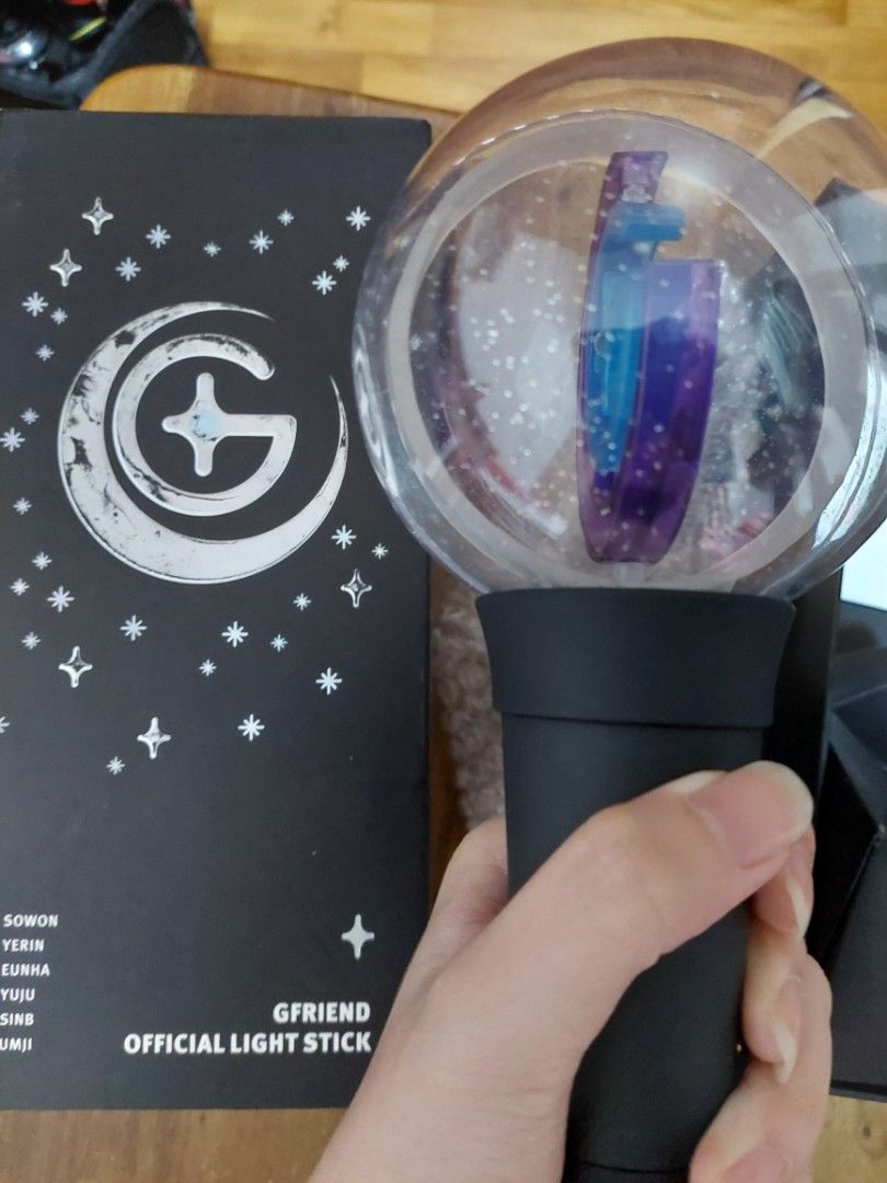 WTS GFRIEND Official lightstick VER.2, Hobbies & Toys, Memorabilia ...