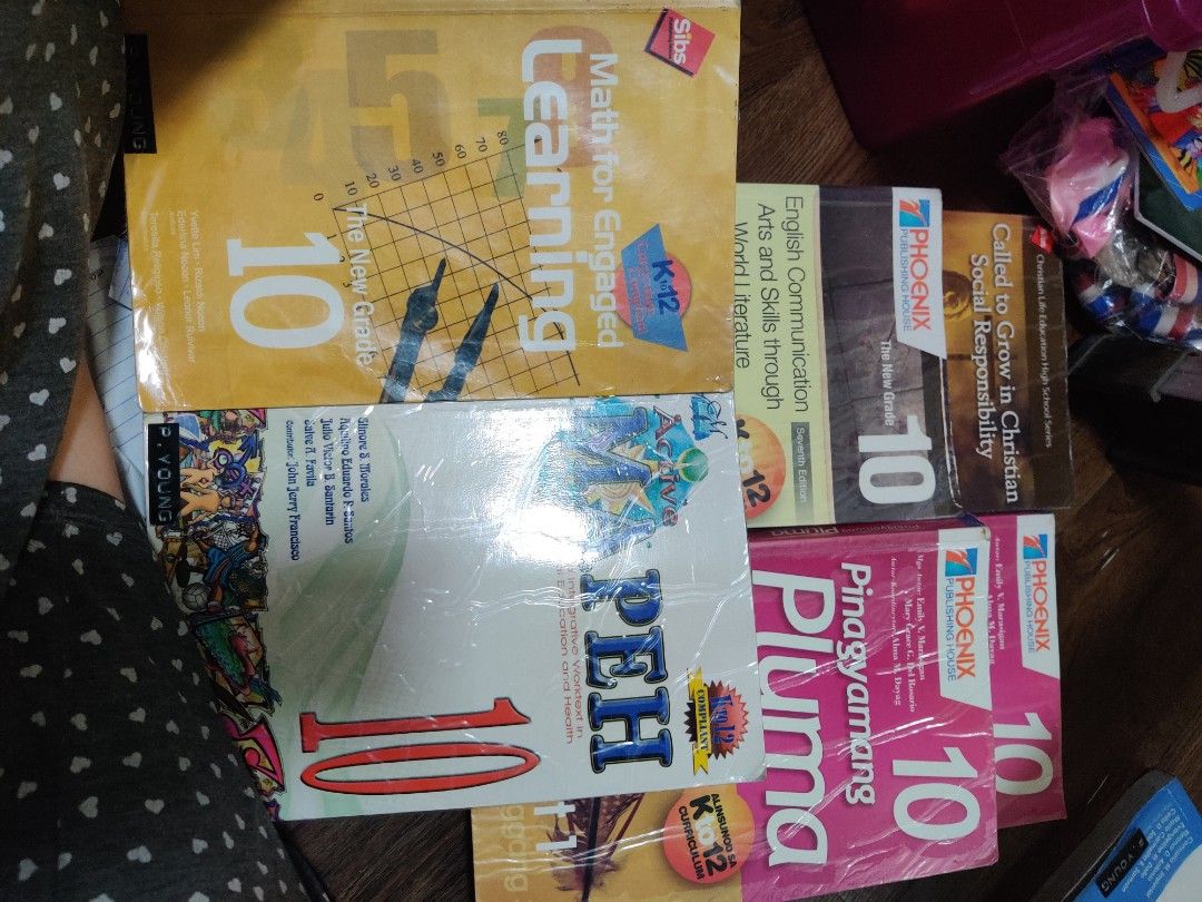 GRADE 10 BOOKS, Hobbies & Toys, Books & Magazines, Textbooks on Carousell