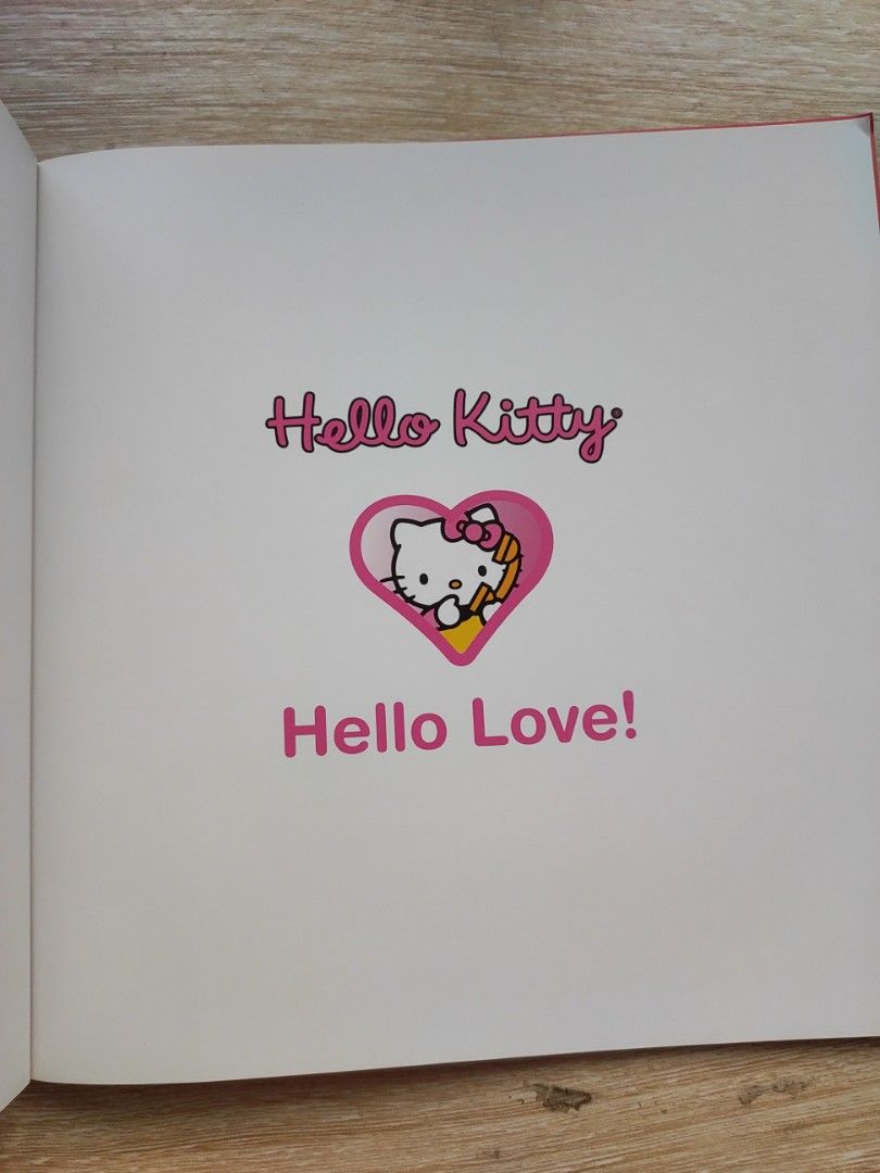 Hello kitty childrens book rare 2011 New York print Sanrio, Hobbies ...