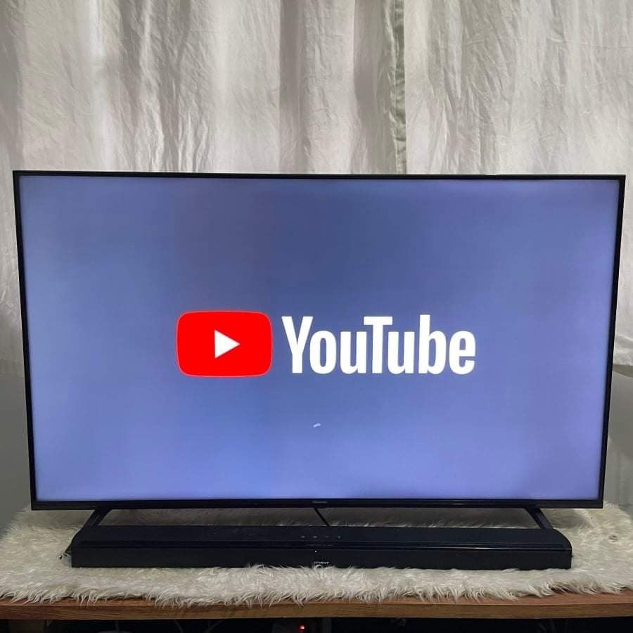 Hisense 50-inch 4k Ultra HD Smart TV w/ Devant 2.0CH Soundbar SB-50, TV ...