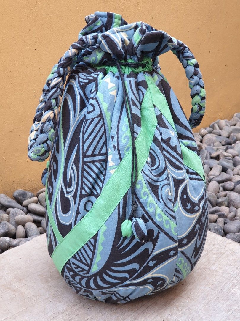 Ipu - Hawaiian Hula Percussion Instrument, Hobbies & Toys, Music ...