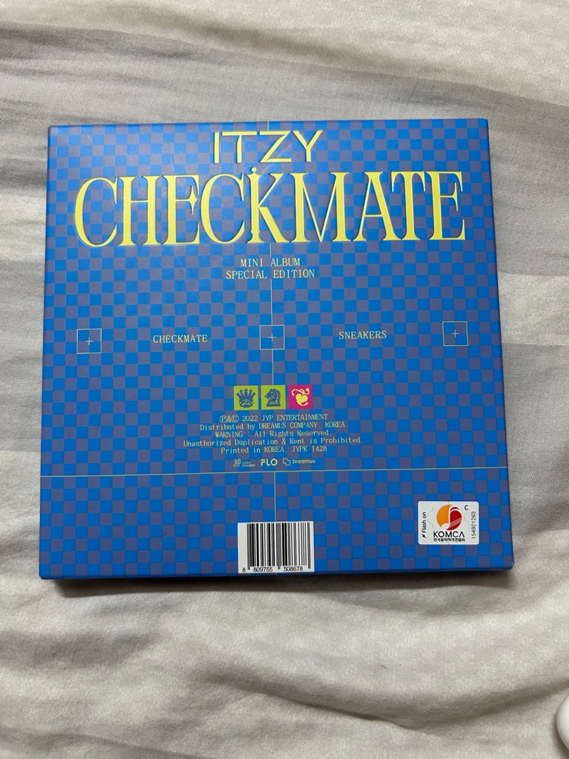 Itzy checkmate mini album, 其他, 其他 - Carousell