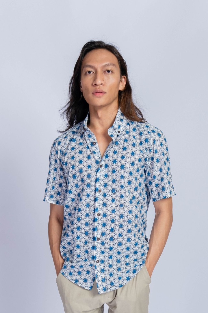 Kapten Batik Maharaja Khacara, Men's Fashion, Tops & Sets, Formal ...