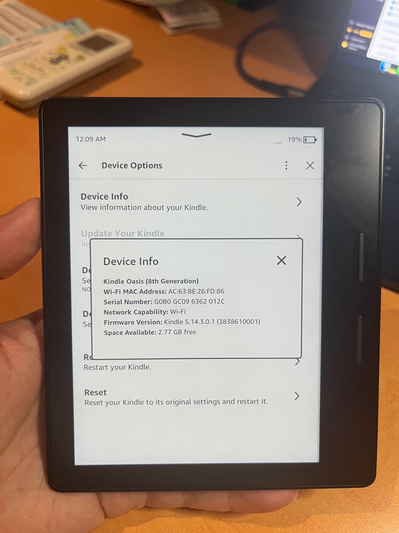 Kindle Oasis 8th, Mobile Phones & Gadgets, E-Readers on Carousell