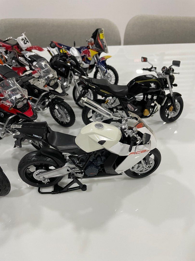 KTM, BMW, Yamaha, Honda Motors for display (Scale 1:12), Hobbies & Toys ...