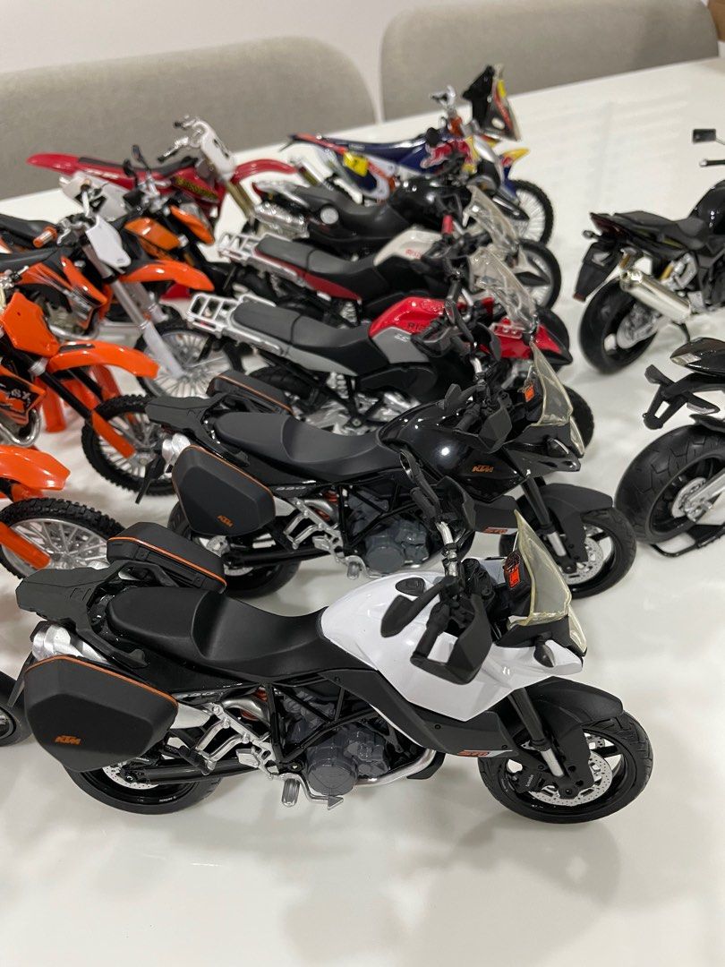 KTM, BMW, Yamaha, Honda Motors for display (Scale 1:12), Hobbies & Toys ...