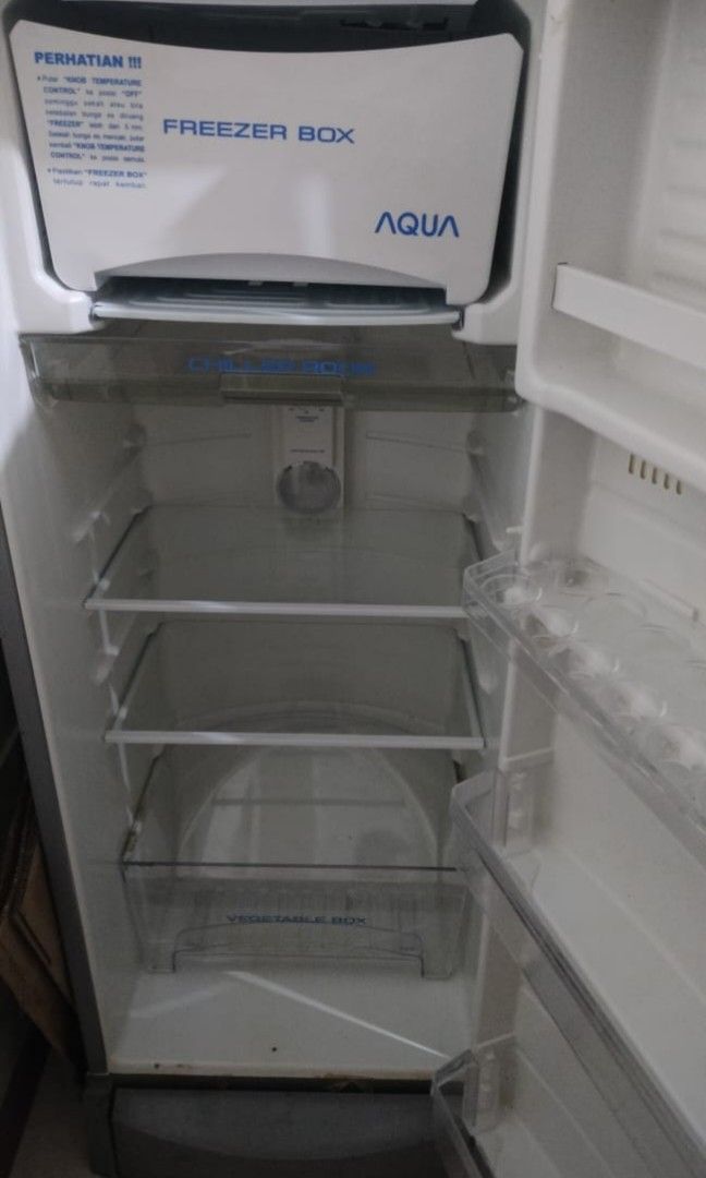 Kulkas 1 pintu merek Aqua, Elektronik, Lainnya di Carousell