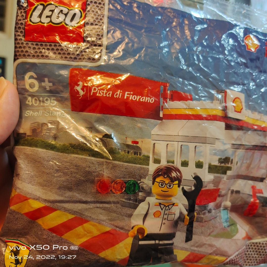 Lego Shell Station 40195, Hobbies & Toys, Collectibles & Memorabilia ...