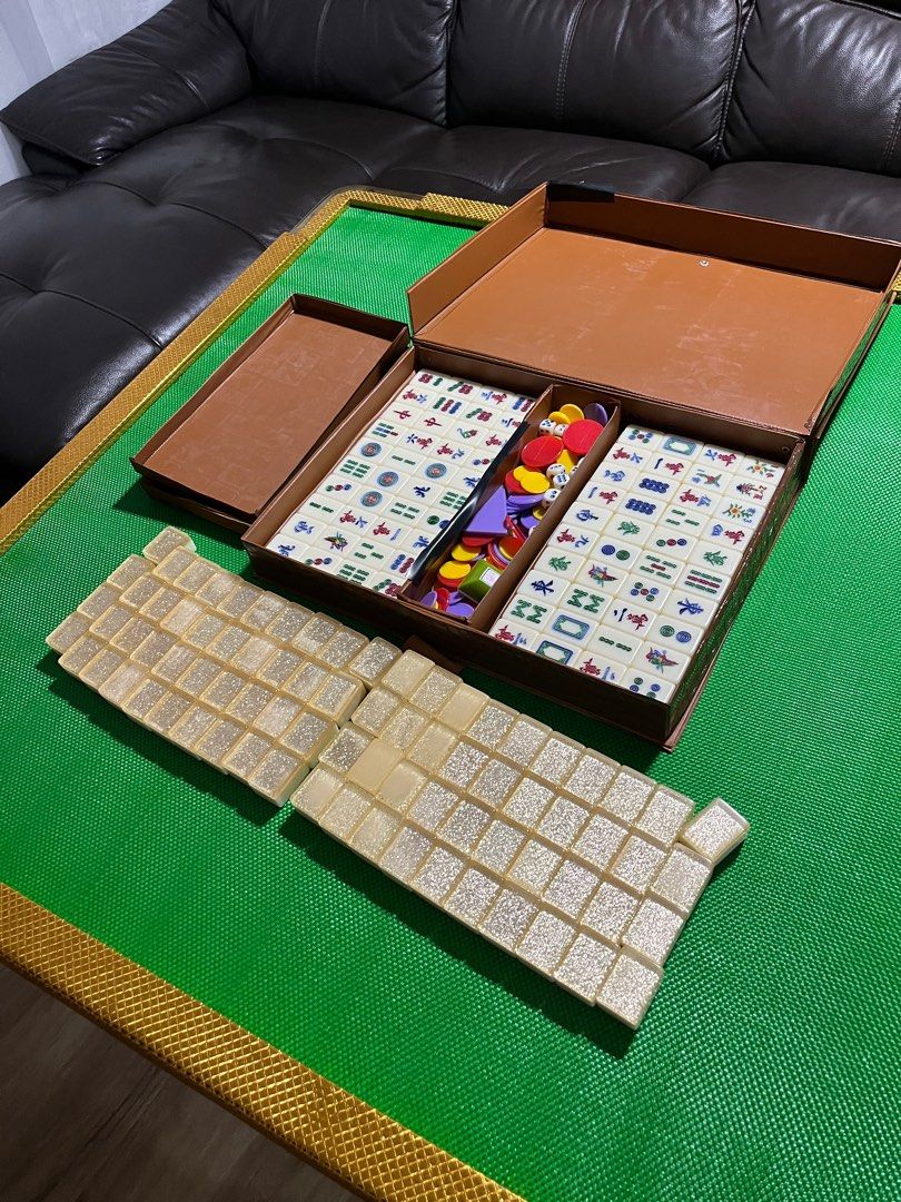 Mahjong set and table (Used), Hobbies & Toys, Toys & Games on Carousell