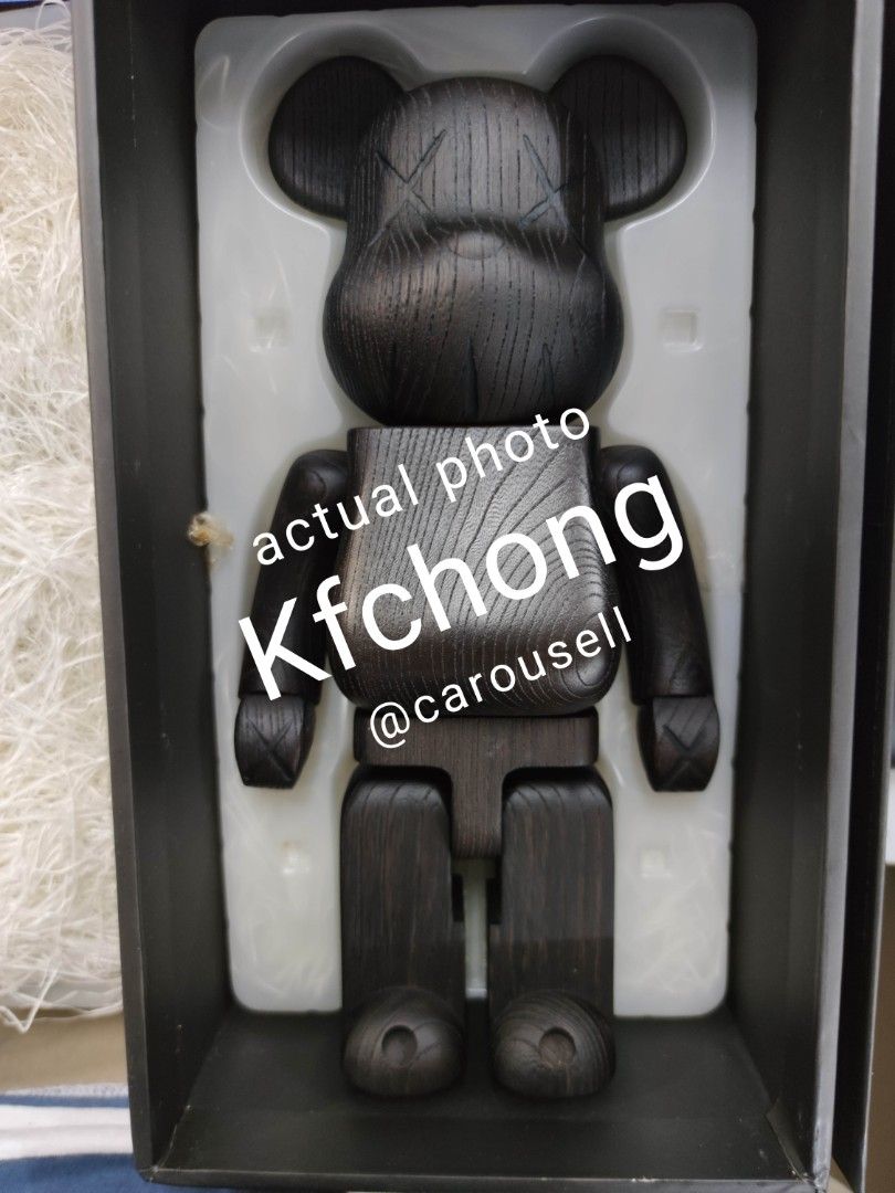 Medicom Bearbrick Kaws original fake Nexus Vii 400% black wood, 興趣及遊戲 ...