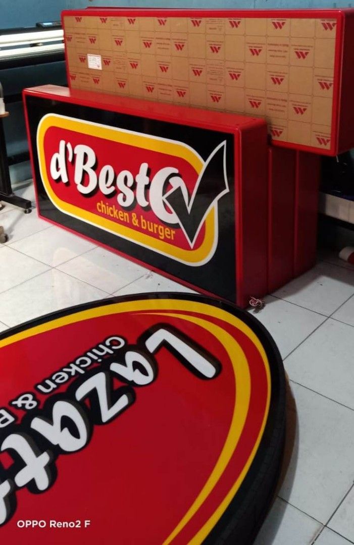 Neon box minimalis, Desain & Kerajinan Tangan, Karya Seni di Carousell