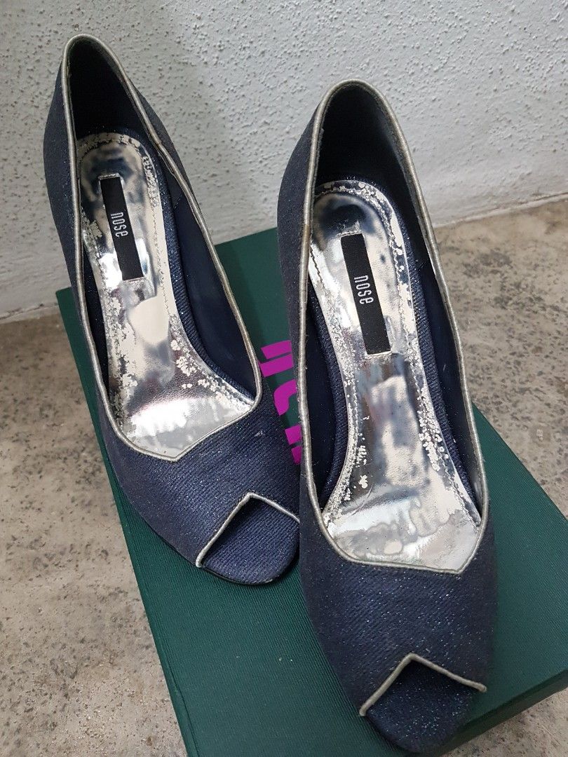 Nose Shoe, Women's Fashion, Footwear, Heels on Carousell