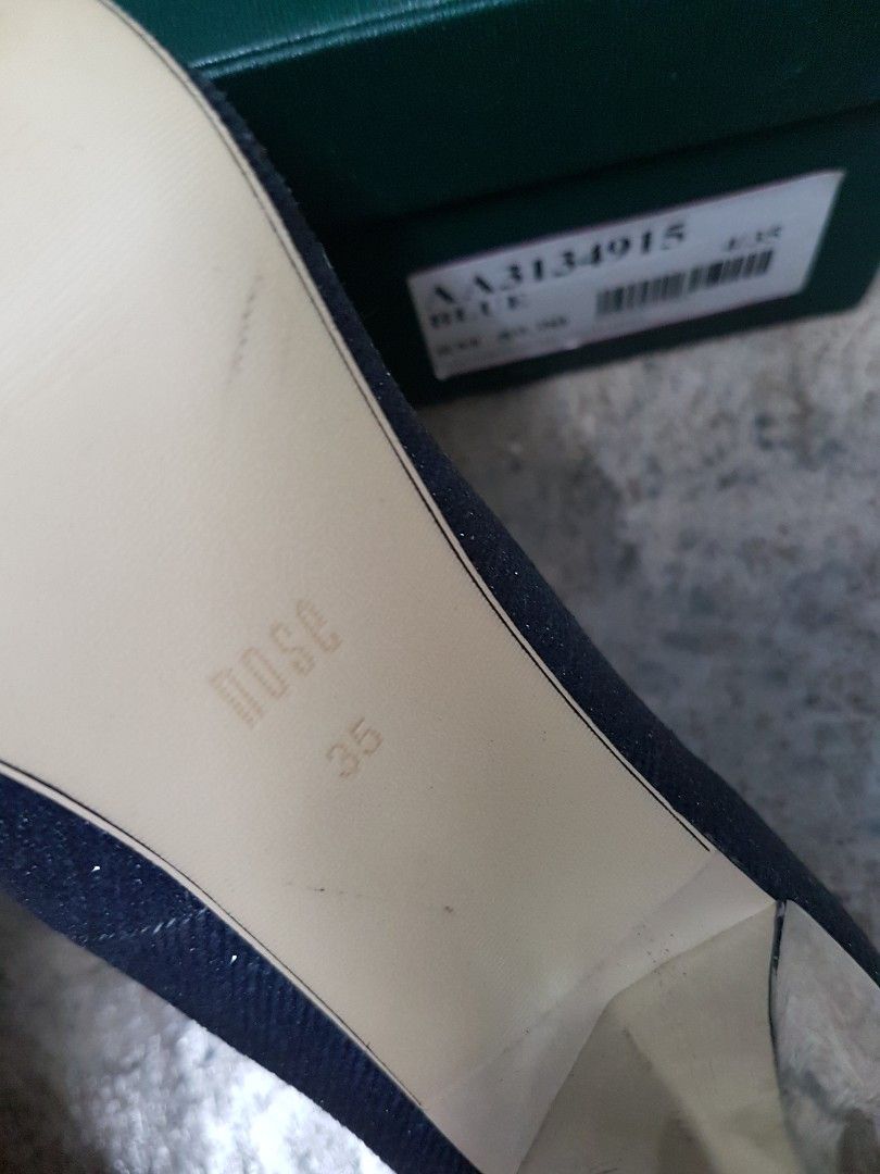 Nose Shoe, Women's Fashion, Footwear, Heels on Carousell