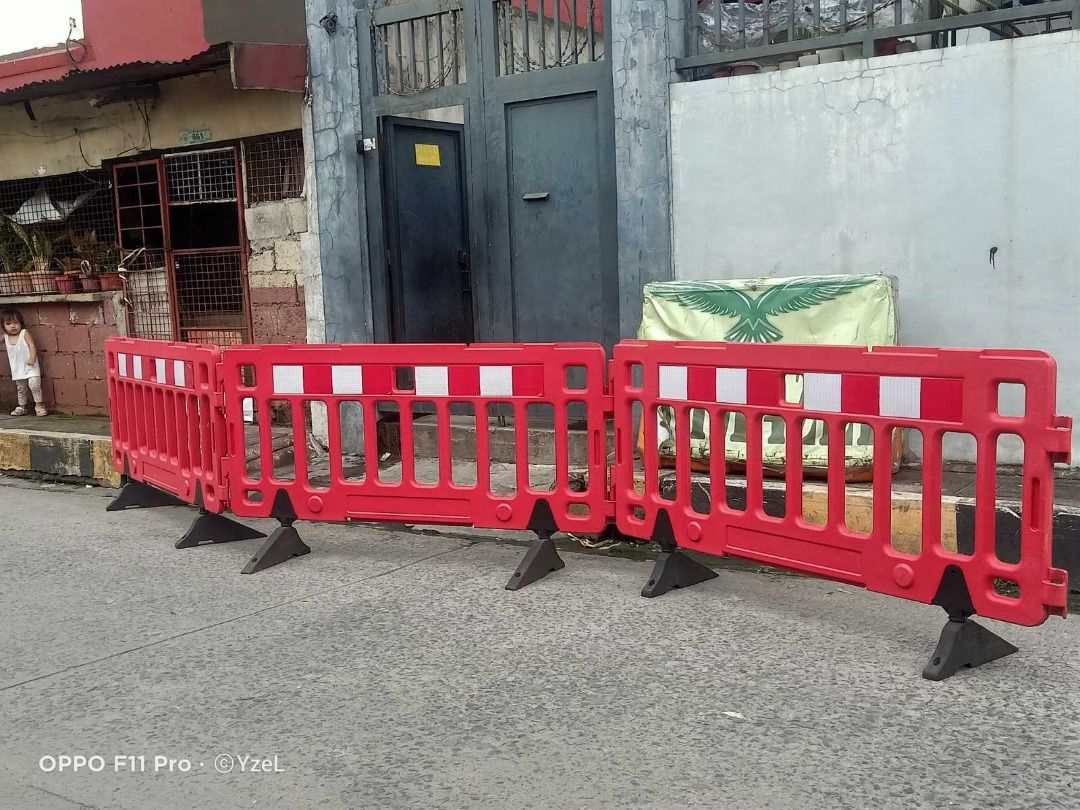 PLASTIC FENCE BARRIER, Commercial & Industrial, Construction & Building ...