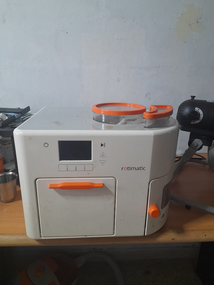 ROTIMATIC for a homemade rotis (chapati) at a touch, TV & Home ...