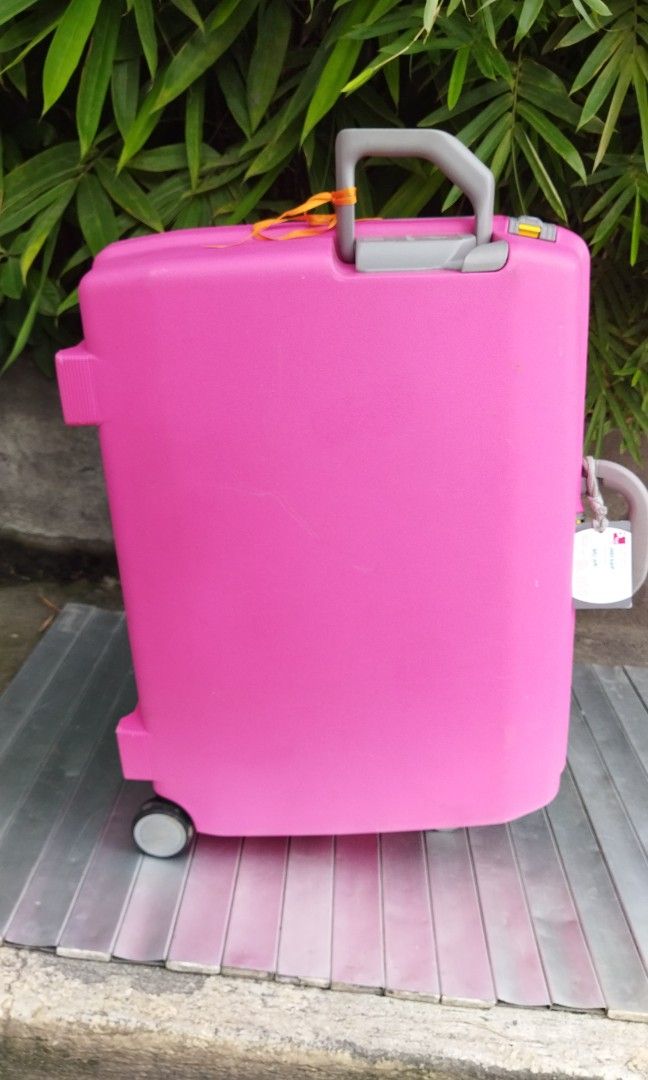 Samsonite oyster pink luggage 3 wheels, bag, Women's Fashion, Bags ...
