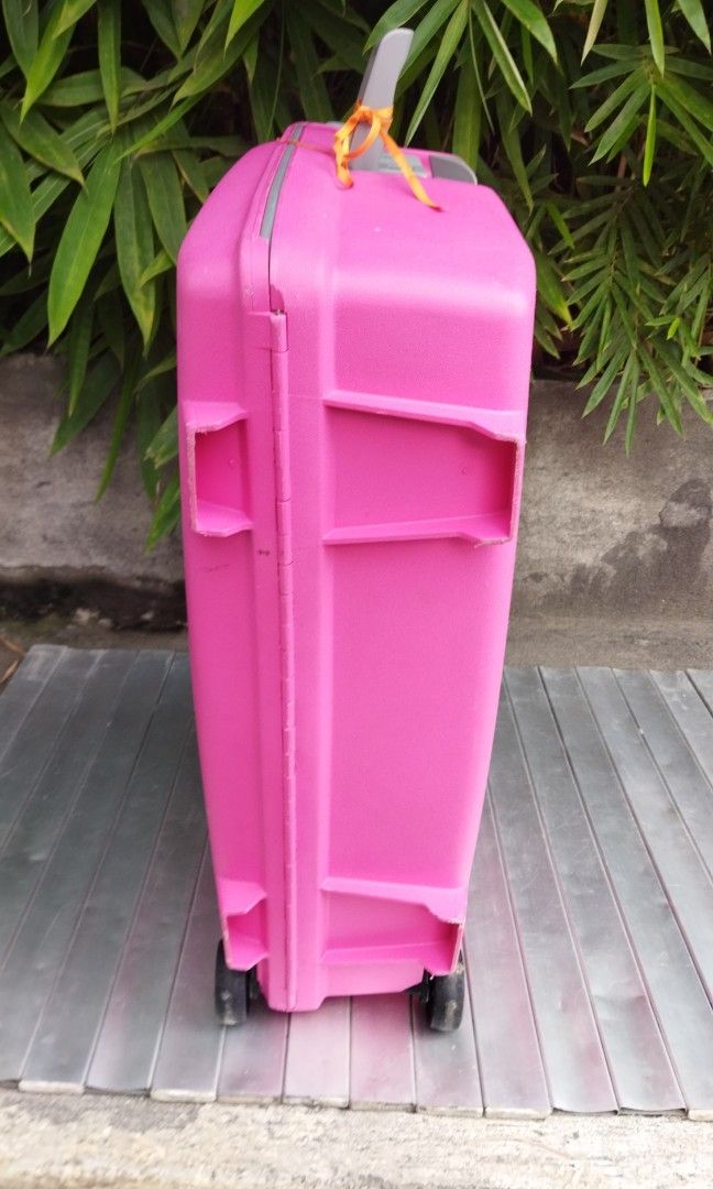 Samsonite oyster pink luggage 3 wheels, bag, Women's Fashion, Bags ...