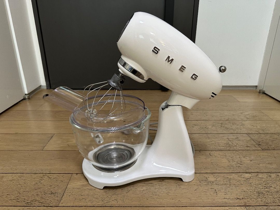 Smeg Stand Mixer SMF13WHUK, TV & Home Appliances, Kitchen Appliances ...