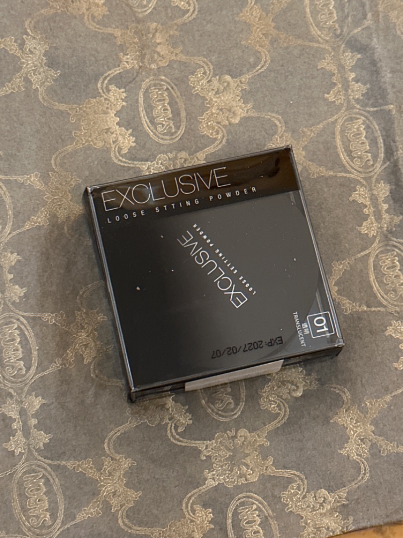 Solone 碎粉 透明色01 全新, 美容＆化妝品, 健康及美容 - 皮膚護理, 化妝品 - Carousell