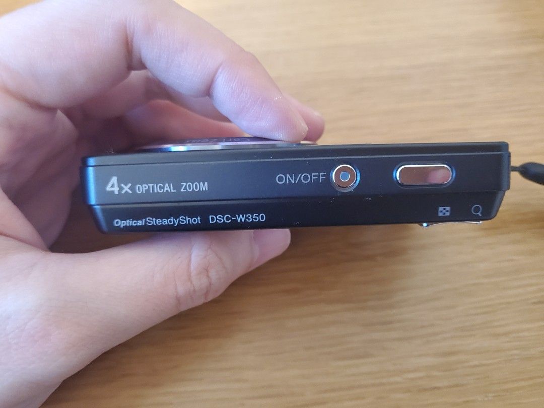 Sony cybershot 14.1mp, Photography, Cameras on Carousell