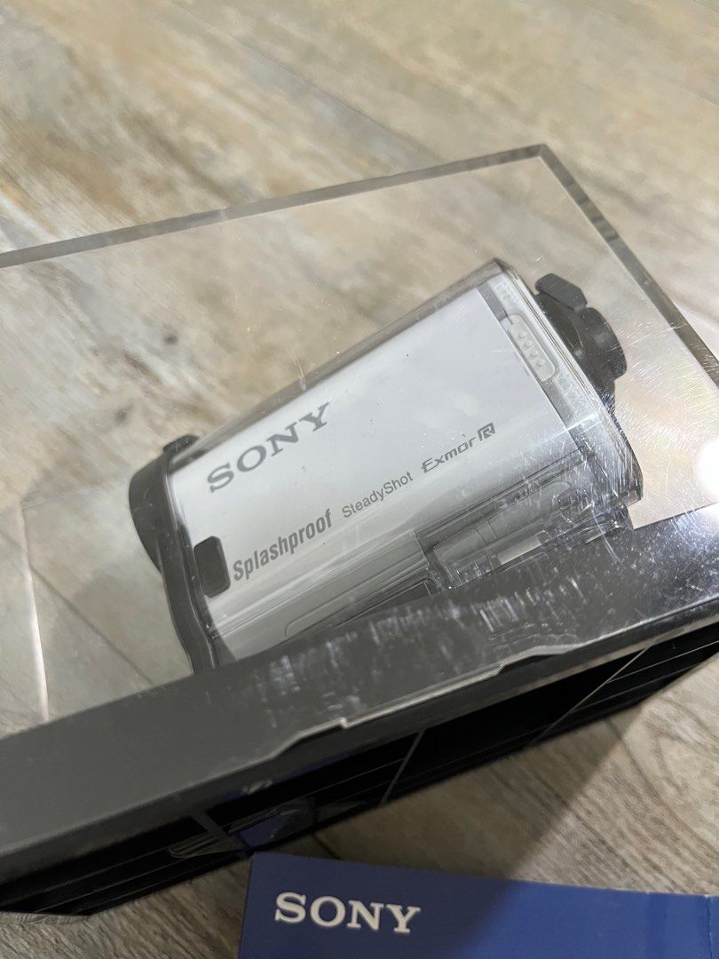 sony splashproof exmor r | used, Photography, Video Cameras on Carousell
