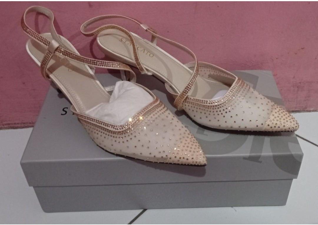 Staccato shoes 40, Fesyen Wanita, Sepatu di Carousell