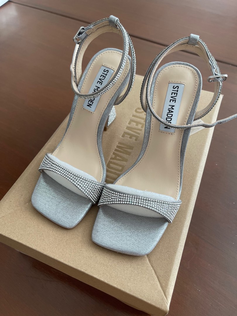 Steve Madden Silver Sandals, Women's Fashion, Footwear, Heels on Carousell