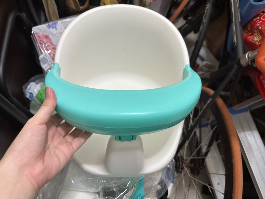 Suction baby chair, Babies & Kids, Nursing & Feeding, Baby High Chairs ...