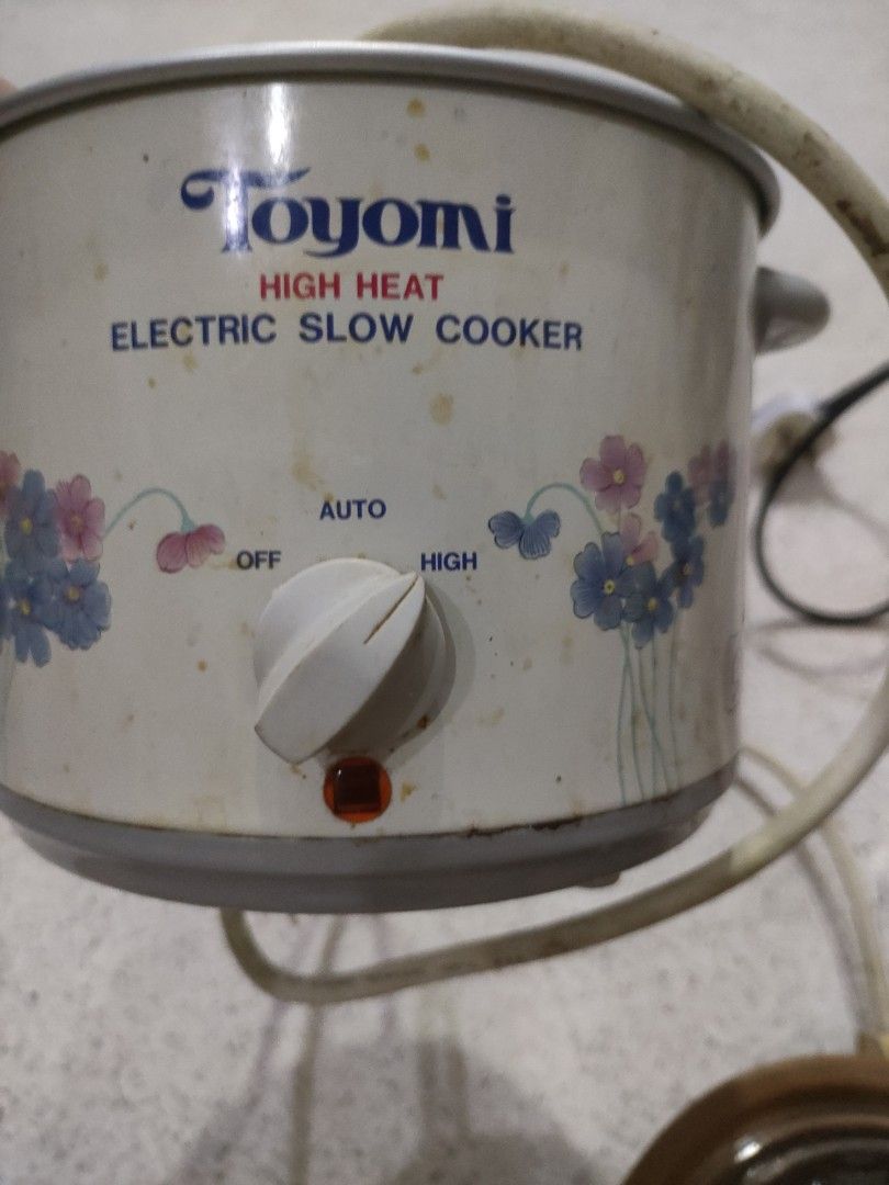 Takahi and Toyomi slow cooker, TV & Home Appliances, Kitchen Appliances ...