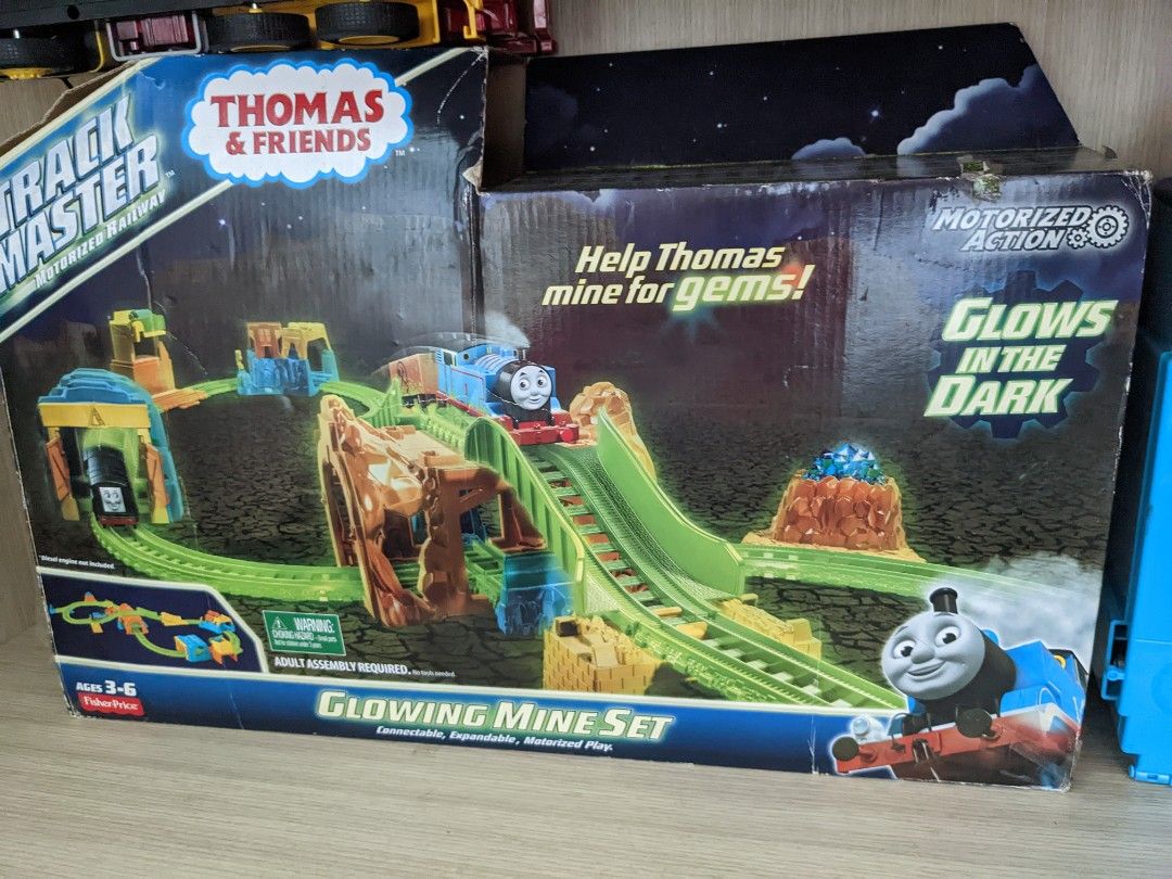 Thomas train set, Hobbies & Toys, Toys & Games on Carousell